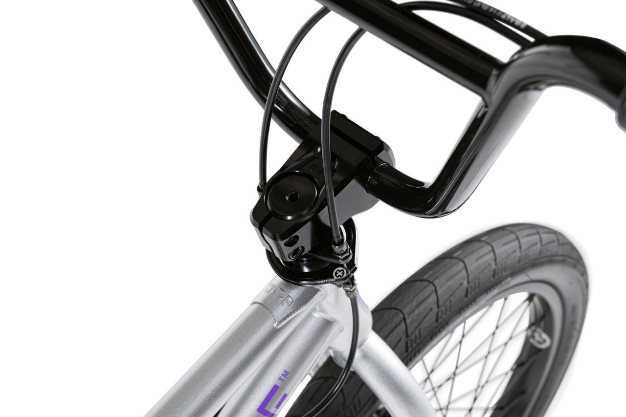 Bmx Wethepeople Versus 20.65'' Hologram Gümüş Akrobasi Bisikleti | Shop BmxTR