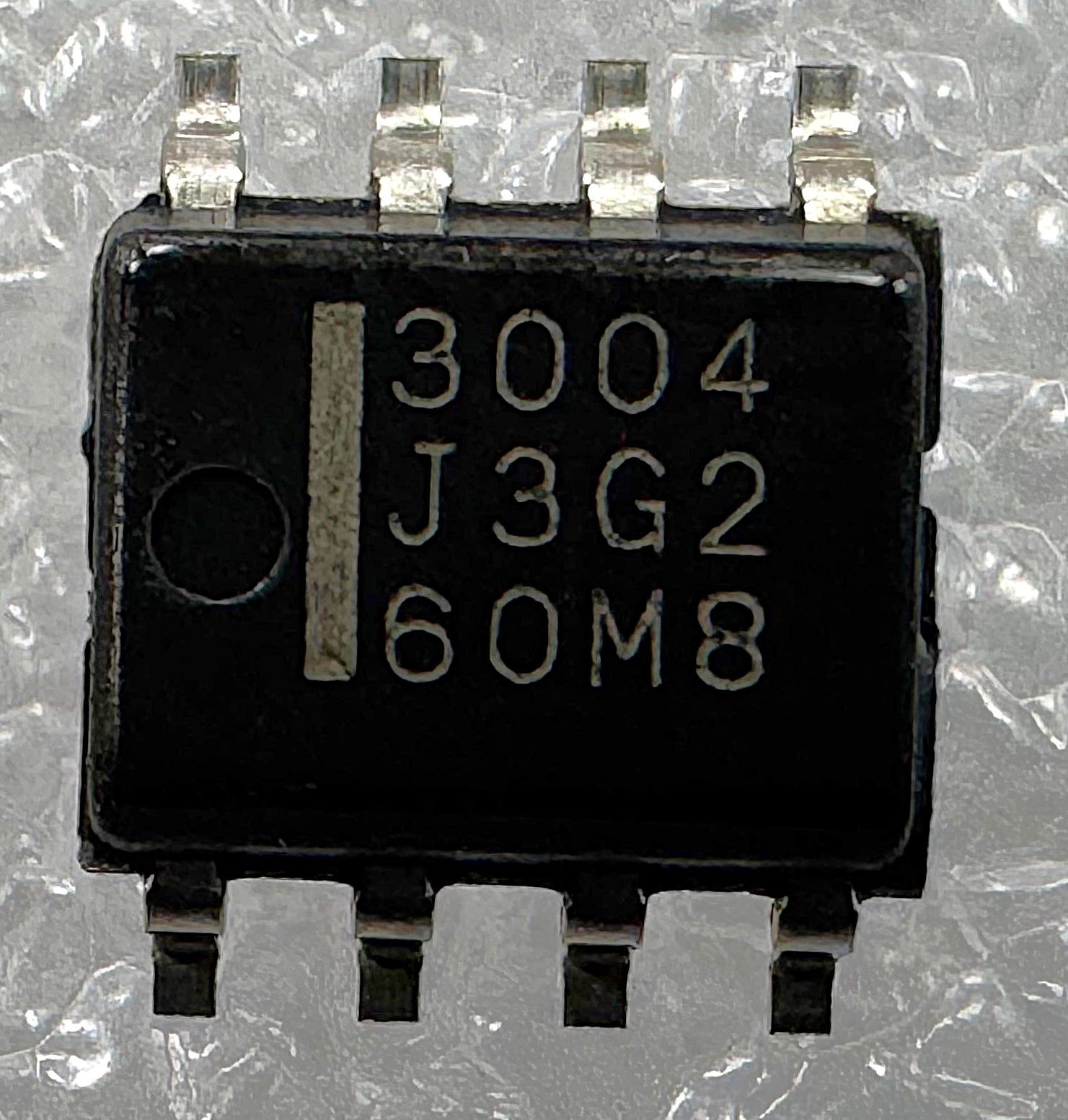 HAT3004 SMD