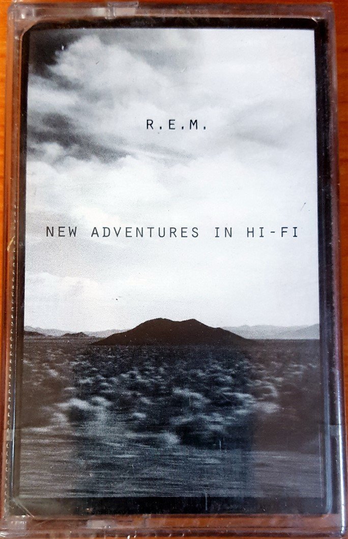 R.E.M. - NEW ADVENTURES IN HI-FI CASSETTE MADE IN TURKEY ''NEW'' R.E.M. - NEW ADVENTURES IN HI-FI CASSETTE MADE IN TURKEY ''NEW''