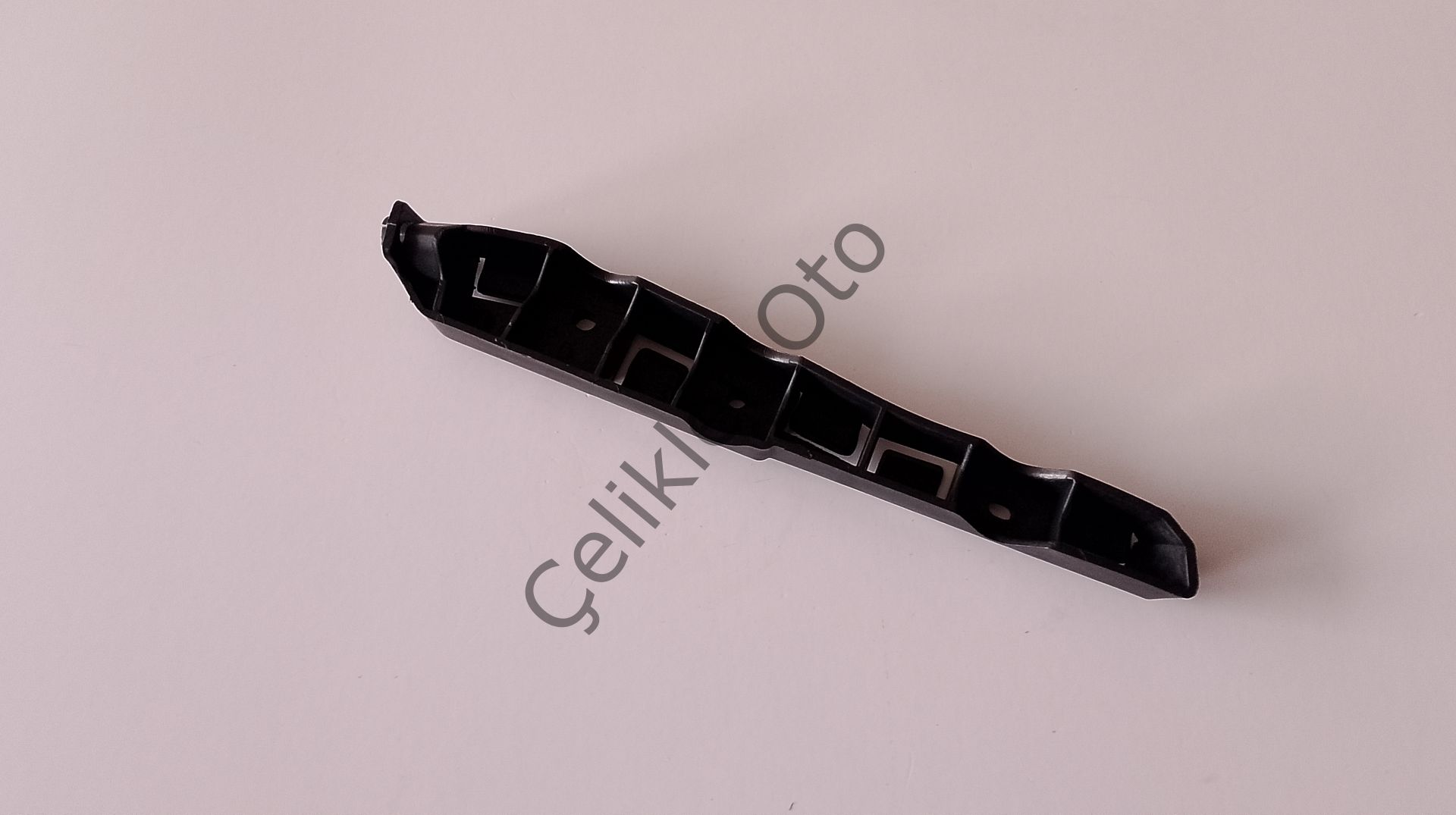 Sağ Ön Tampon Braketi Ayağı Dacia Logan 8200735119