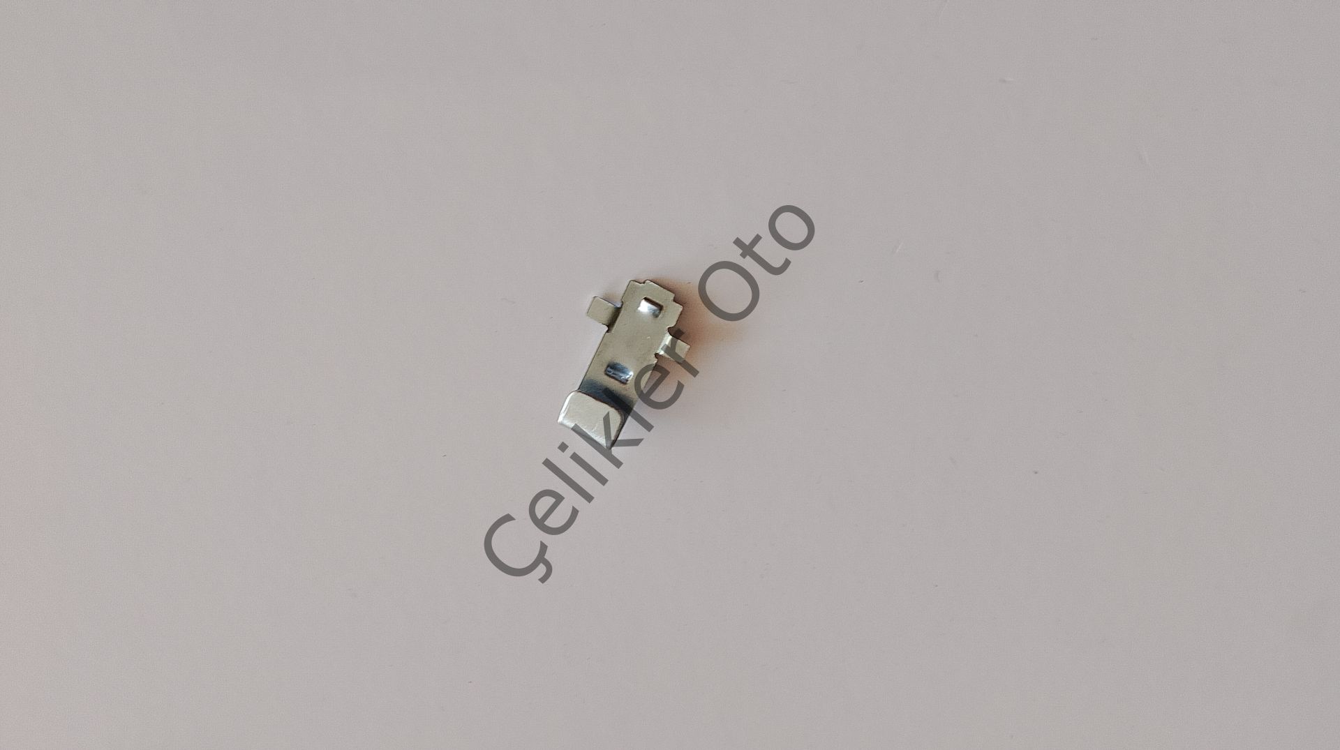 Radyatör Ek Depo Sekmanı Renault R9 7703078111