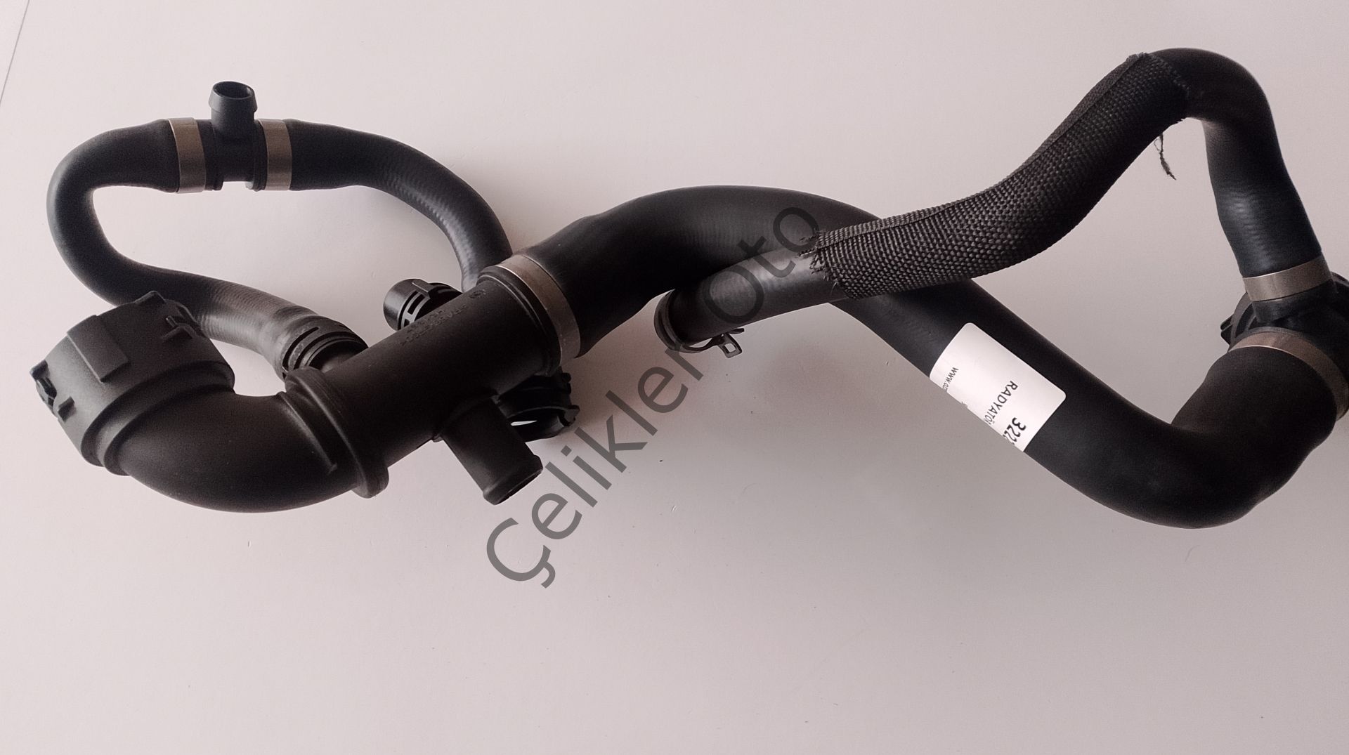 Radyatör Alt Hortumu S60 V60 XC60 32224820