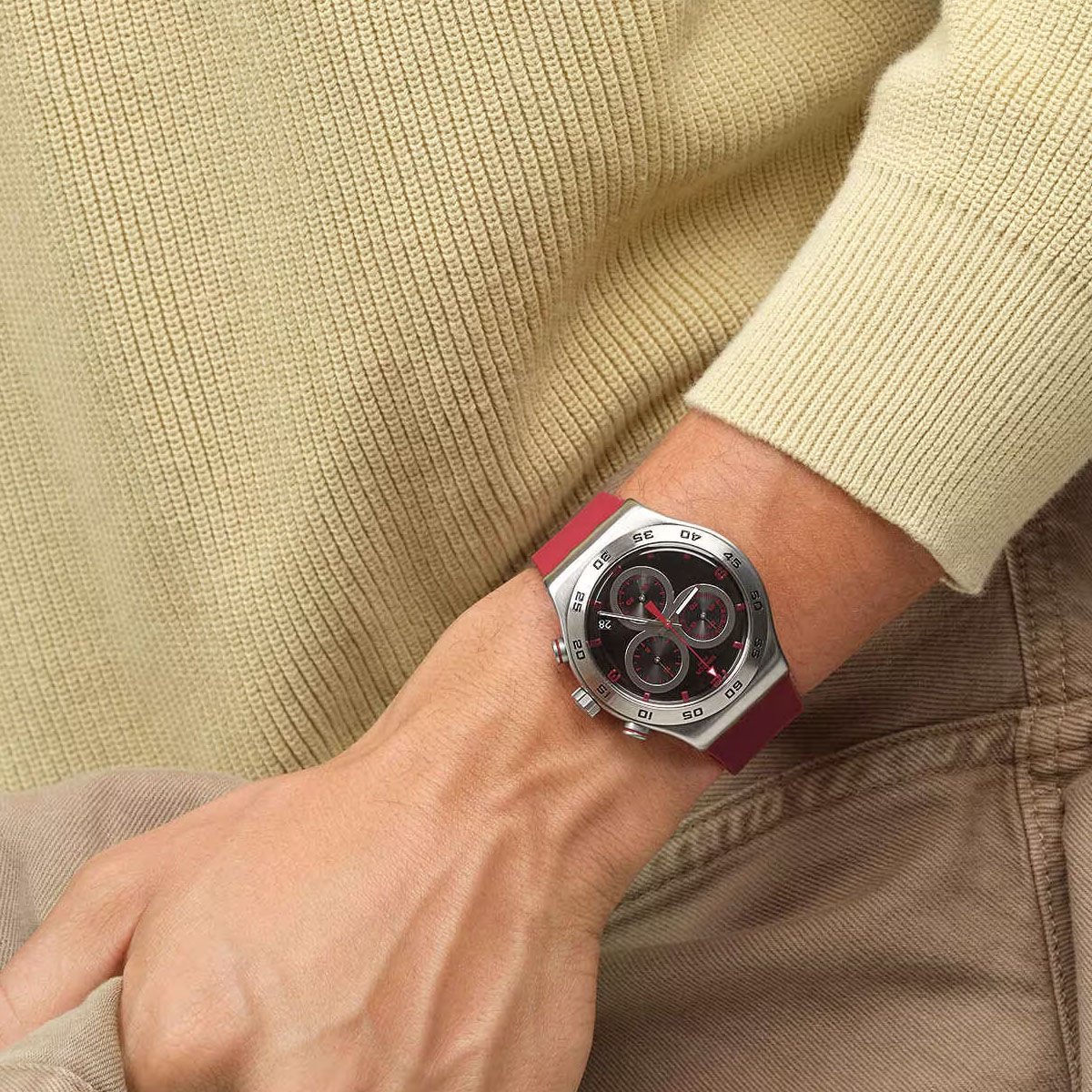 Swatch YVS524 CRIMSON CARBONIC RED Kol Saati