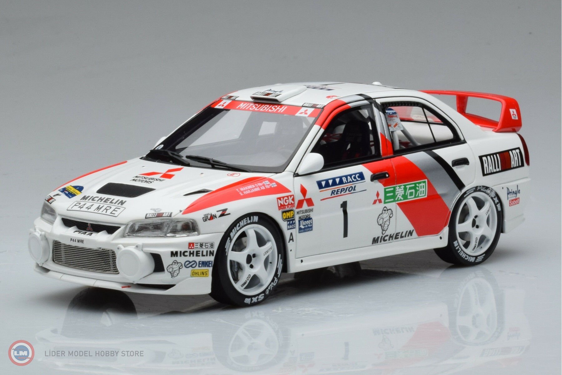 Otto Mobile - 1:18 1997 Mitsubishi Lancer EVO IV #1 - 5.095,45 TL - 5. ...