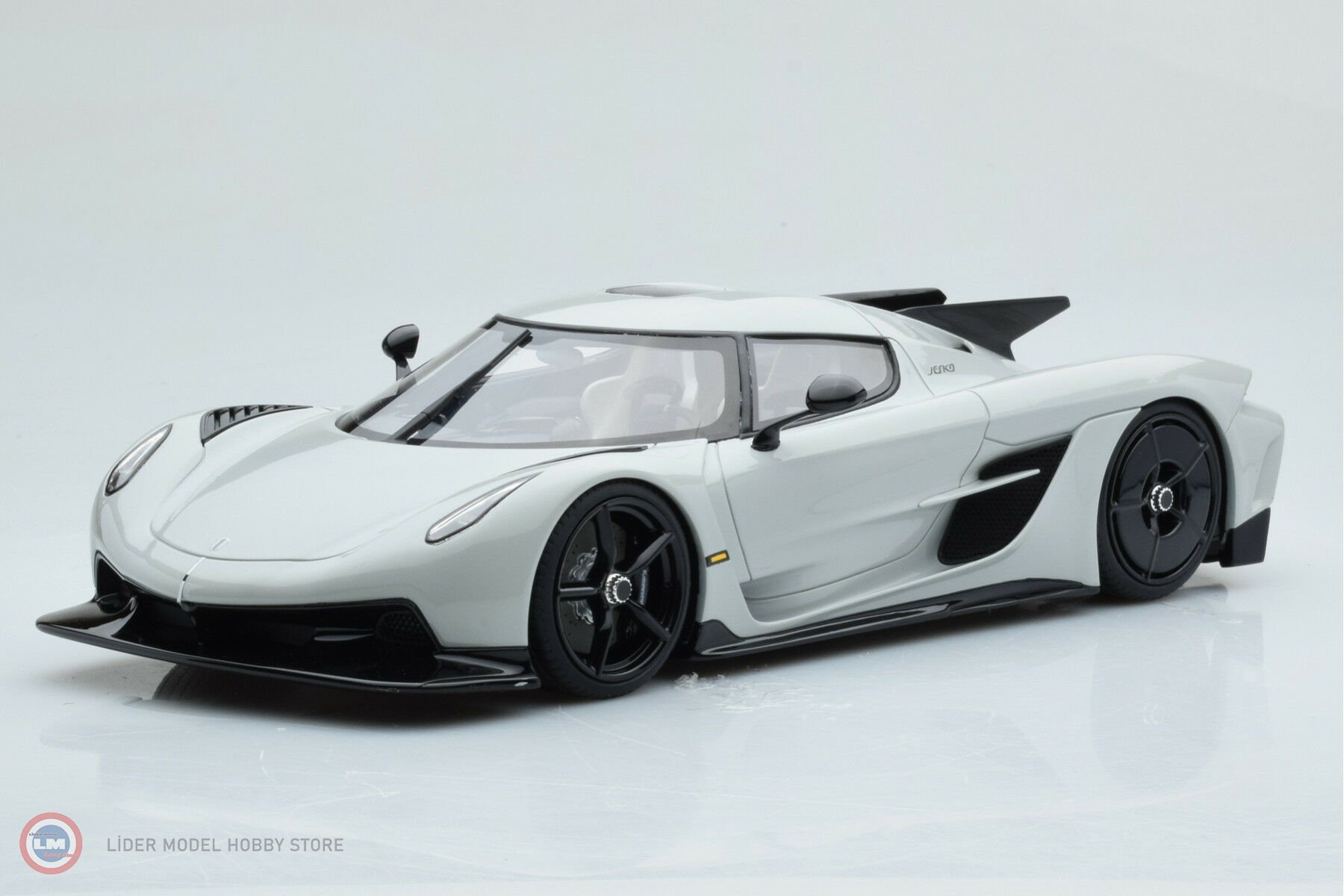 GT Spirit - 1:18 2022 Koenigsegg Jesko Absolut - 5.130,59 TL - 5.130,59 TL