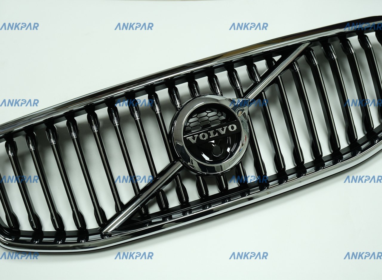 Volvo XC60 Ön Panjur 2018 ve Sonrası Tek Şeritli Logolu 31457465- Sky