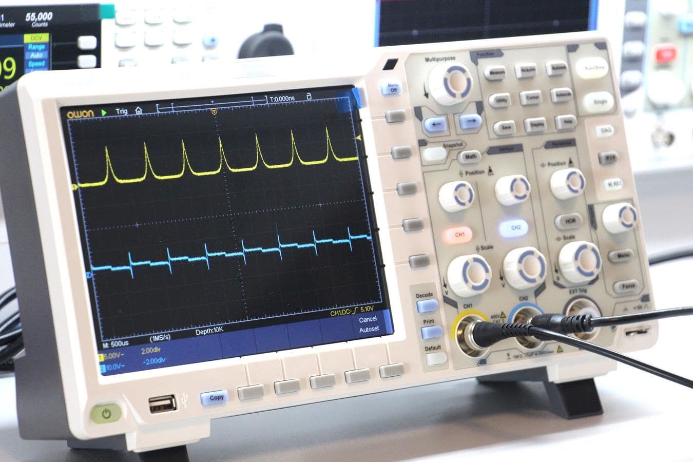 Owon XDS2202 Osiloskop 200 MHz 2 Ch 8” Dok-Ekr Decode