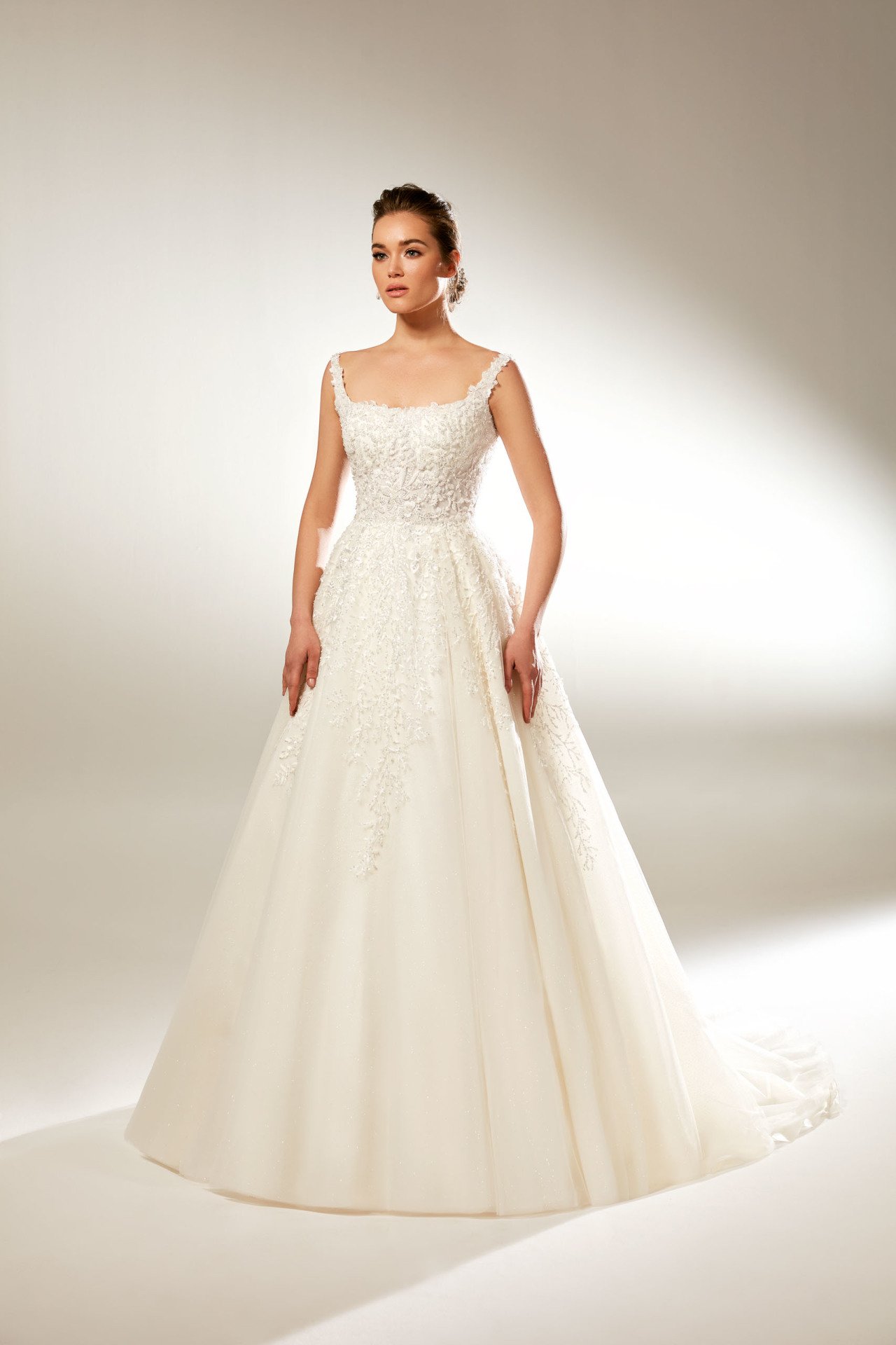 Chest Neck, Crystal Embroidered Lace, Slit Helen Wedding Dress