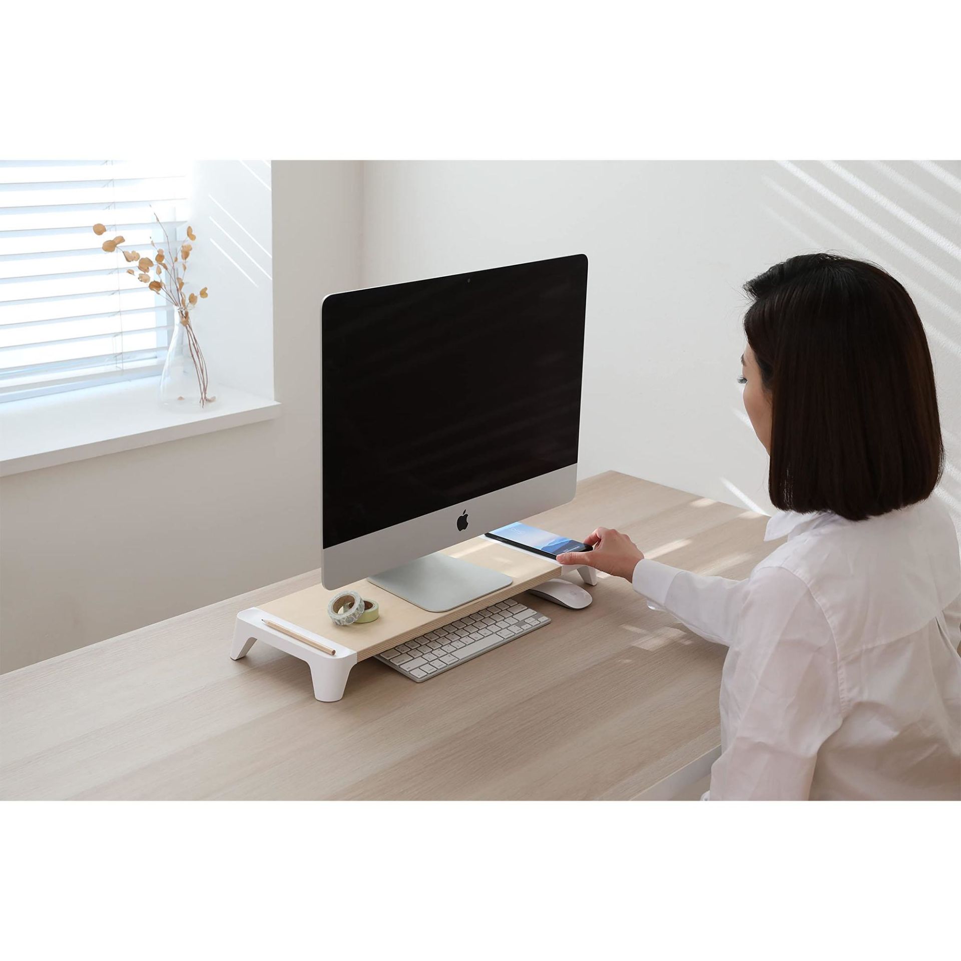 POUT Eyes 8 3in1 Monitör Standı Beyaz - Njoy'da