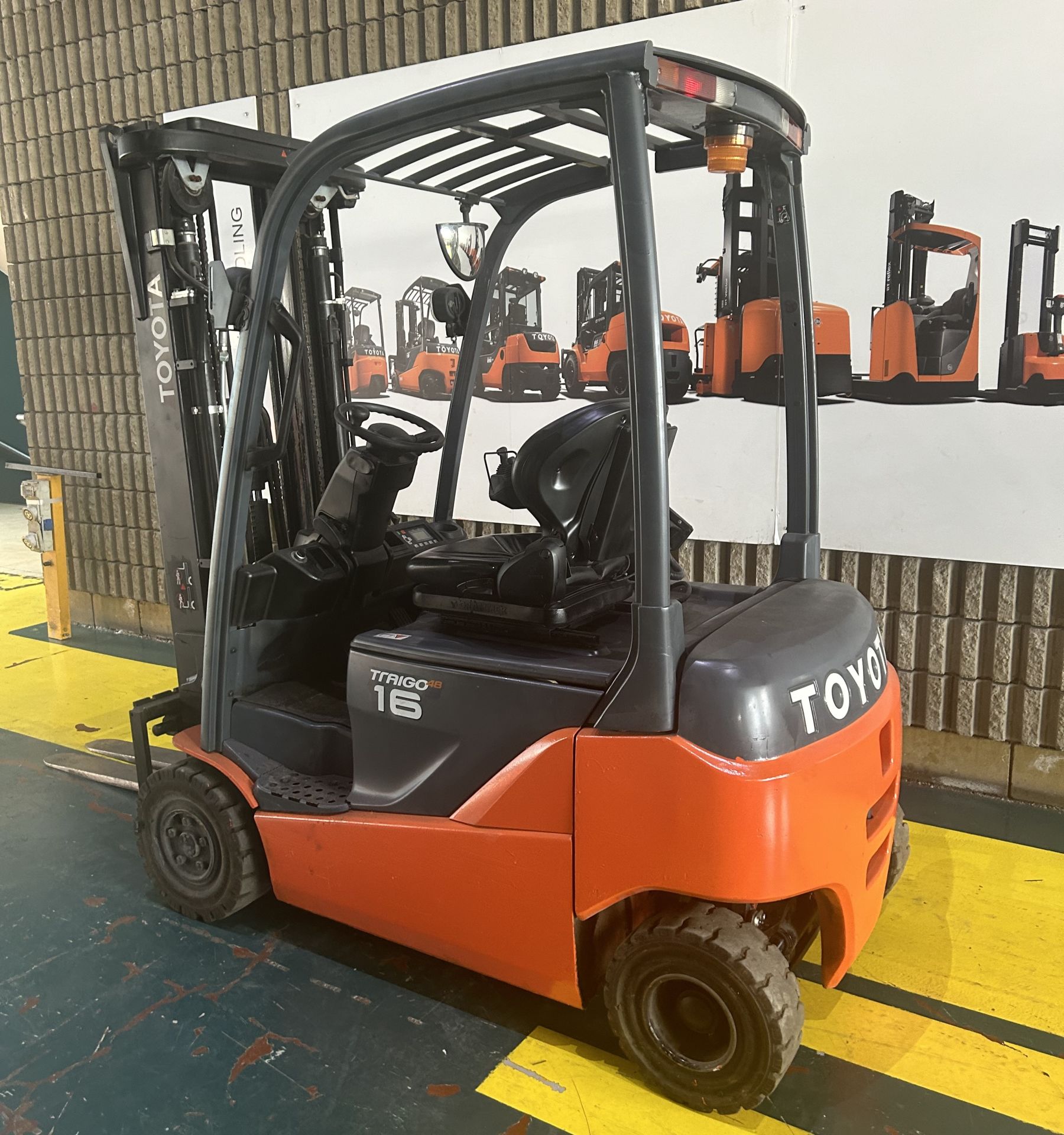 Toyota Traigo 48V 8BMK16T Elektrikli Forklift