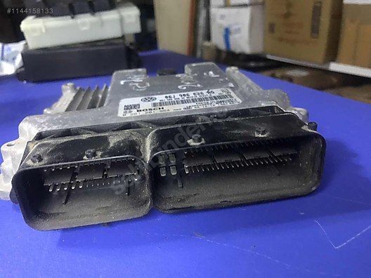 (426)VW PASSAT MOTOR BEYNİ 06J906026AG BOSCH