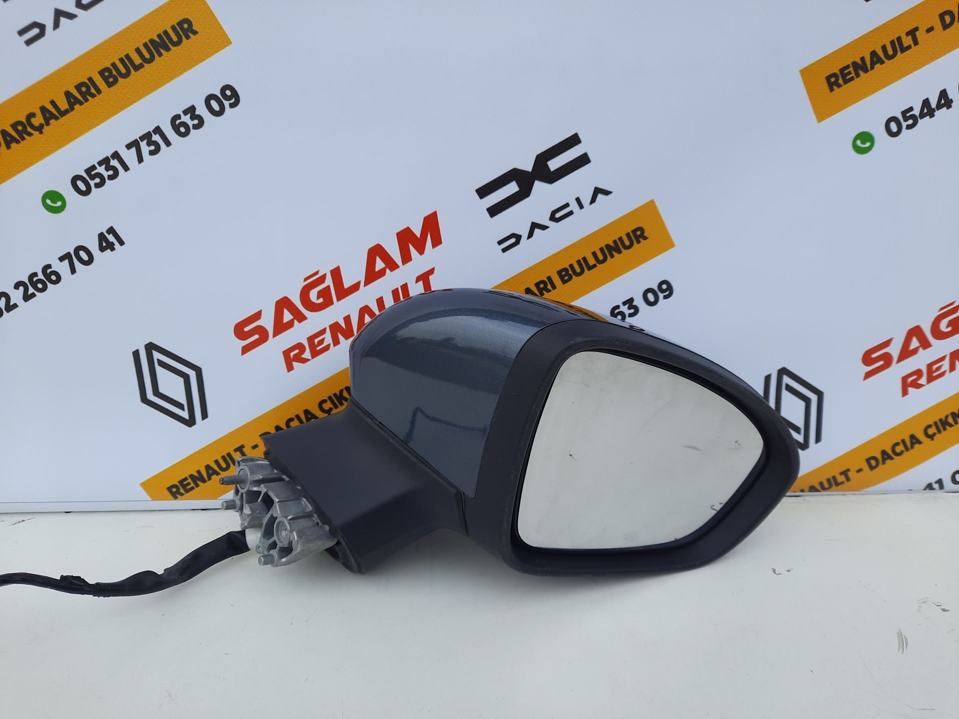 Clio 5 Orijinal Hatasız Elle Katlanır Sağ Ayna 963011854R