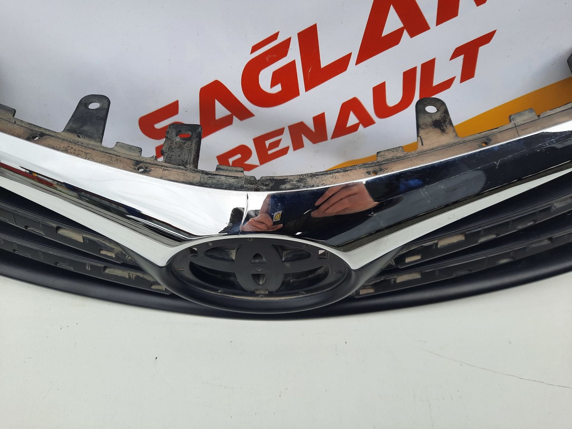 Corolla Orijinal Çıkma Ön Panjur 5311102790