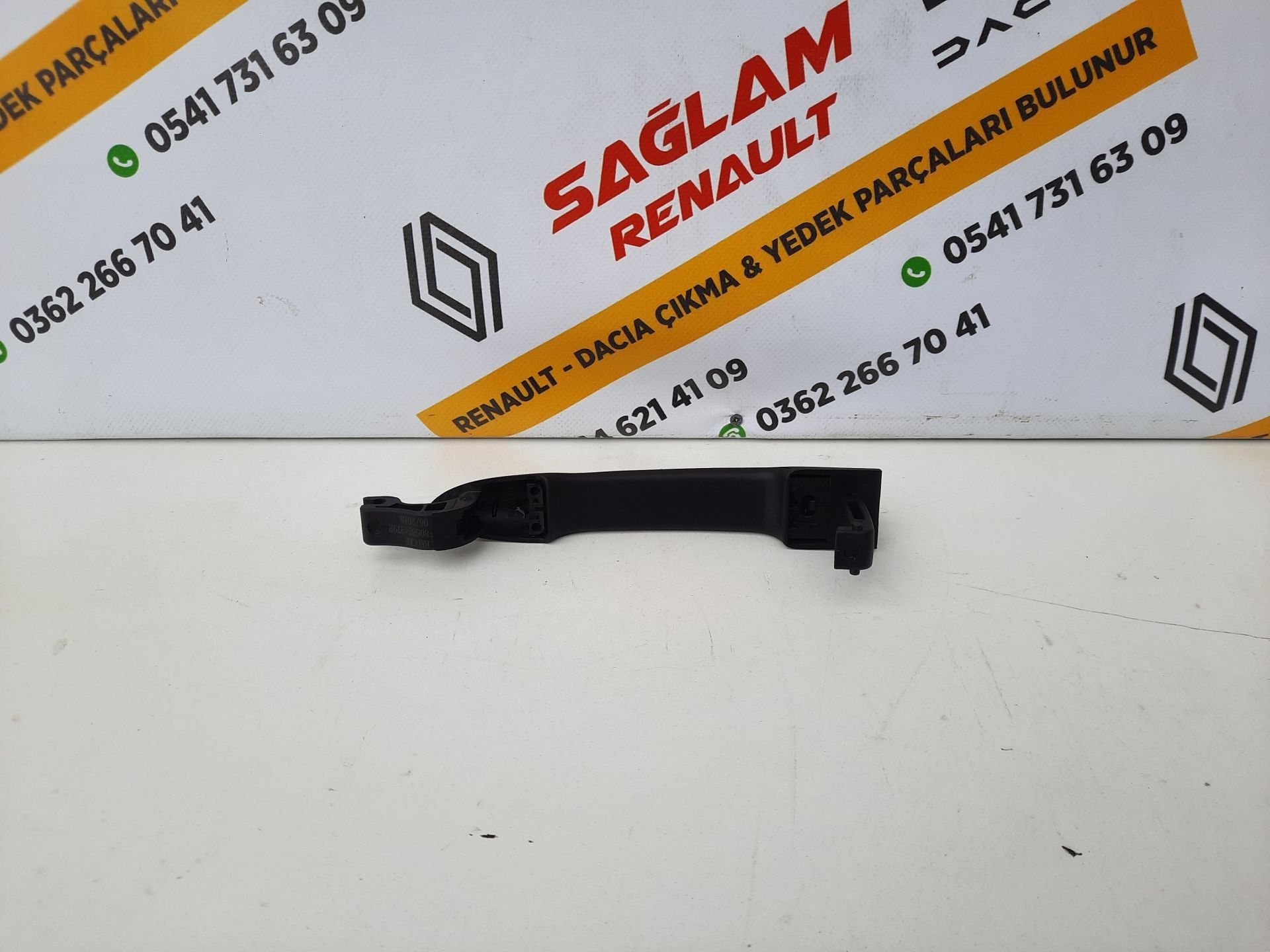 Megane 3 Sıfır Dış Kapı Kolu Siyah 806B04979R