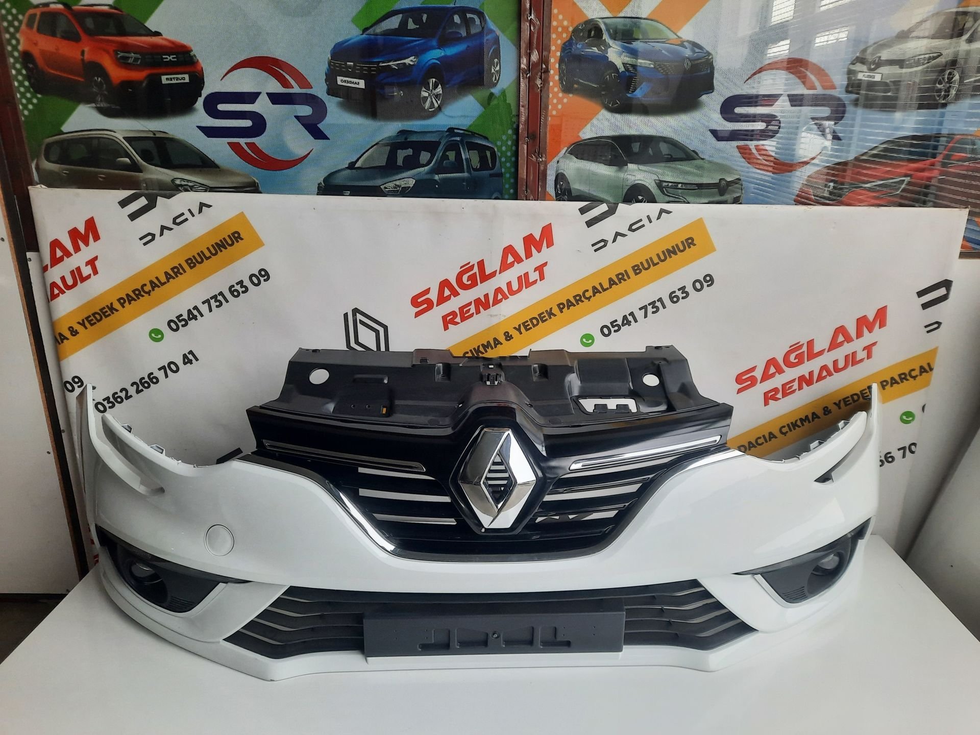 Megane 4 16-20 Sıfır Full Dolu Beyaz Ön Tampon 620226317R