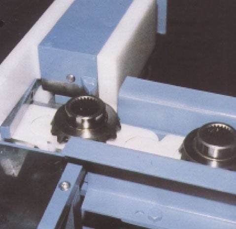 865-KULAKSIZ (KARDENİK) OMURGALI BANT / CARDANIC CHAINS