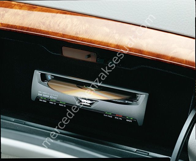 Mercedes Benz DVD