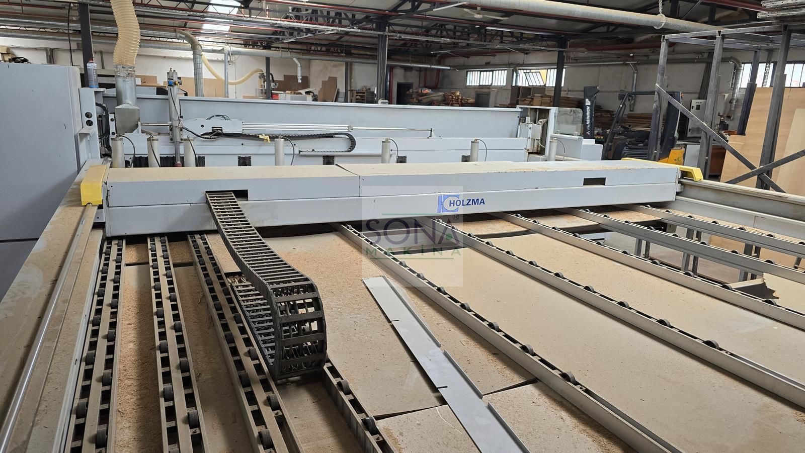 HOLZMA Optimat HPP 8243 Panel Ebatlama Makinesi (2003)