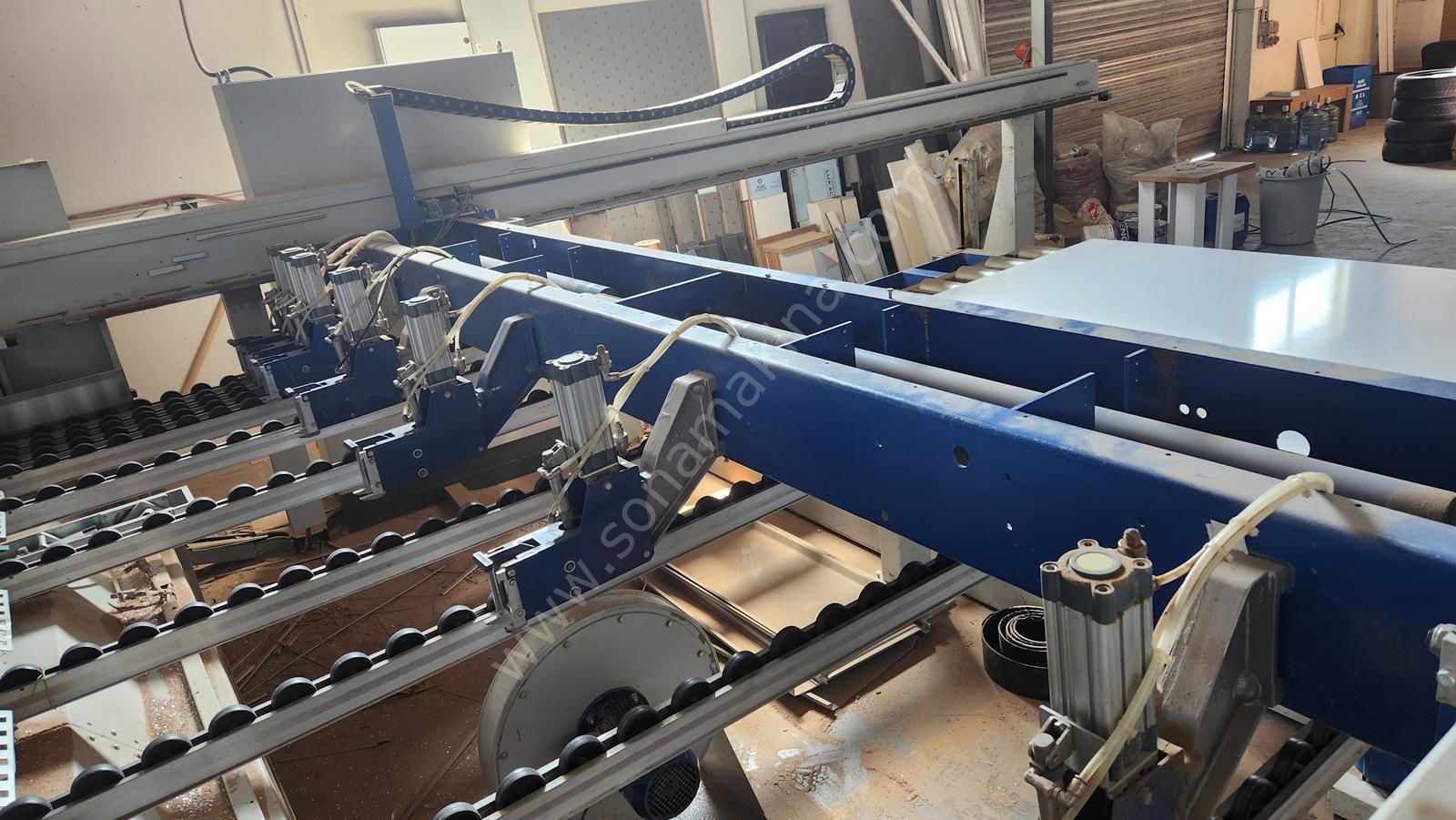 Giben Prisma 3000 SPT-130 Asansörlü Panel Ebatlama Makinesi (2010)