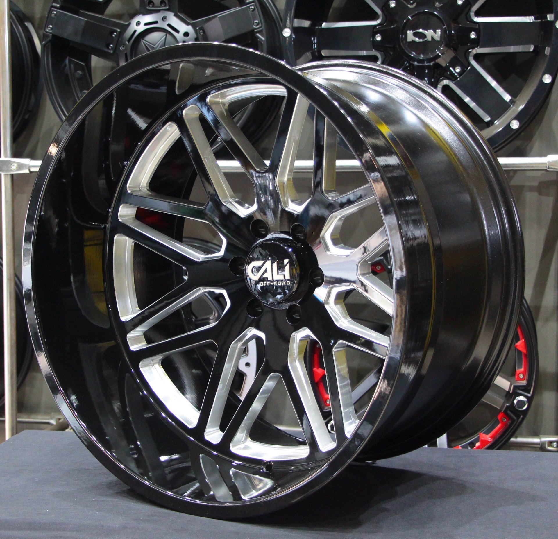 Cali Invader 9115 24X14 6X139.7 ET-76 MM Gloss Black Milled Spokes