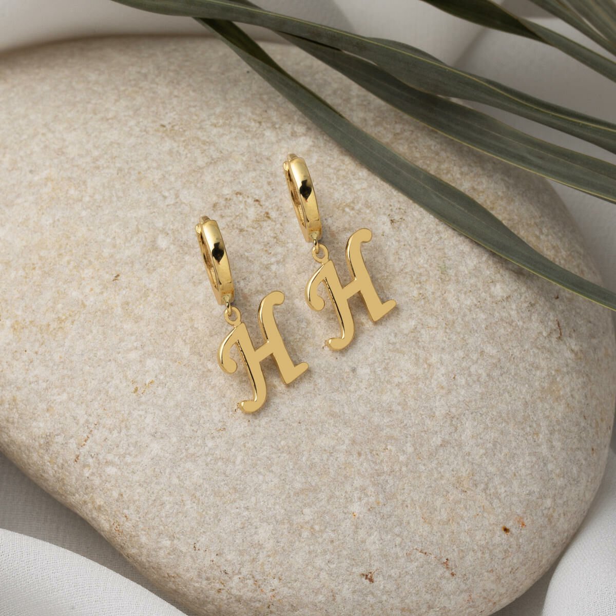 H Harfi 14 Ayar Halka Altın Küpe ｜ Bilezikci Harf Küpe