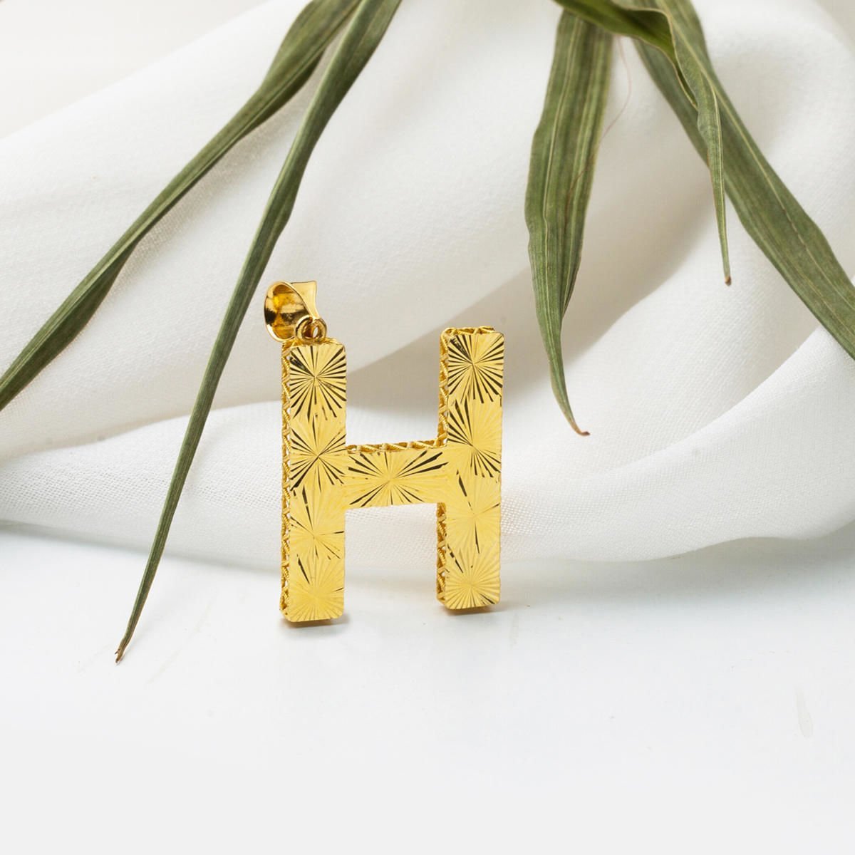 14 Ayar Altın 3 Boyutlu İşlemeli H Harfi Kolye ｜ Bilezikci Harf Kolye