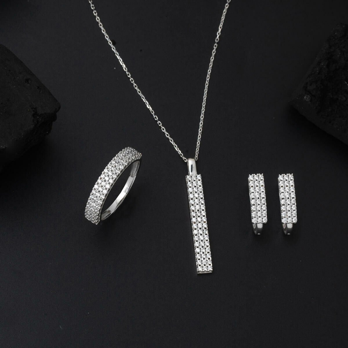 Su Yolu Tasarım 14 Ayar Beyaz Altın Spor Set ｜ Bilezikci Hanımeli Nişan ...