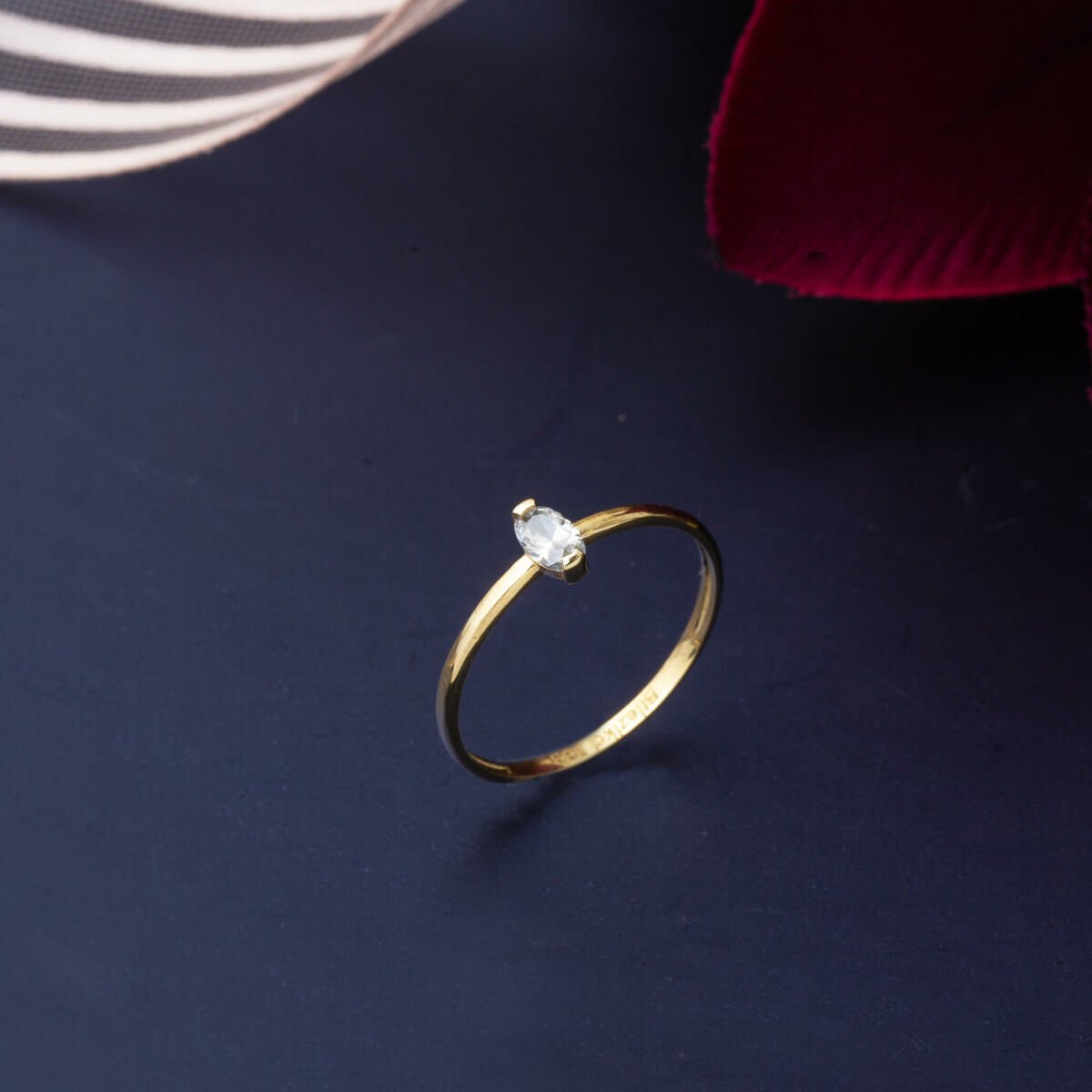 Damla Beyaz Taşlı Minimal Altın Yüzük ｜ Bilezikci Minimal Yüzük