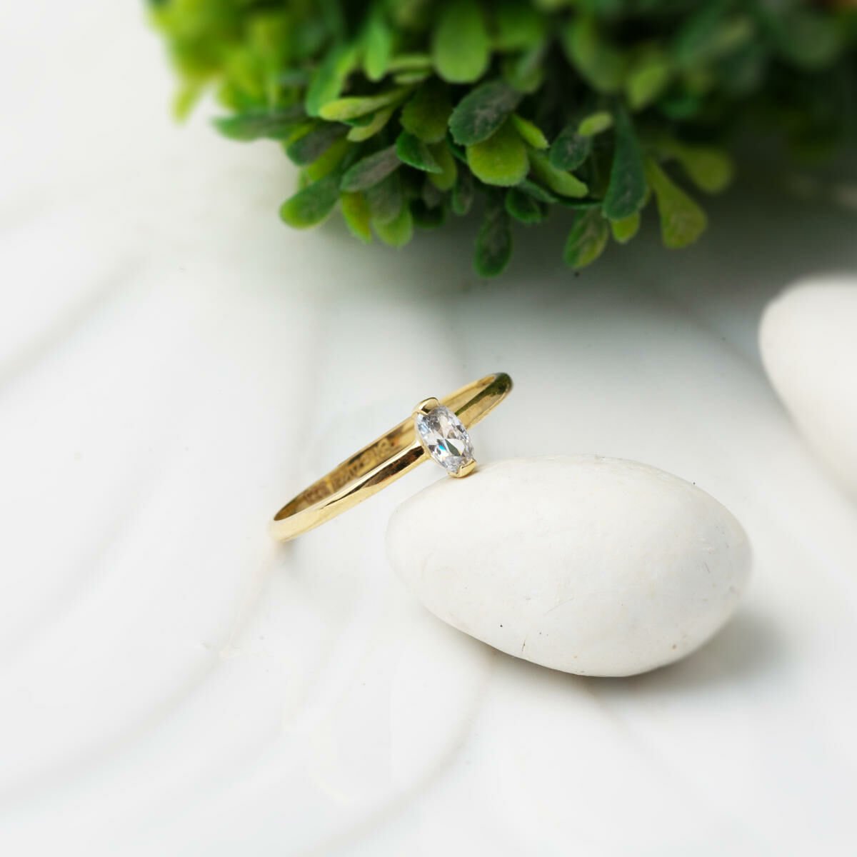 Damla Beyaz Taşlı Minimal Altın Yüzük ｜ Bilezikci Minimal Yüzük