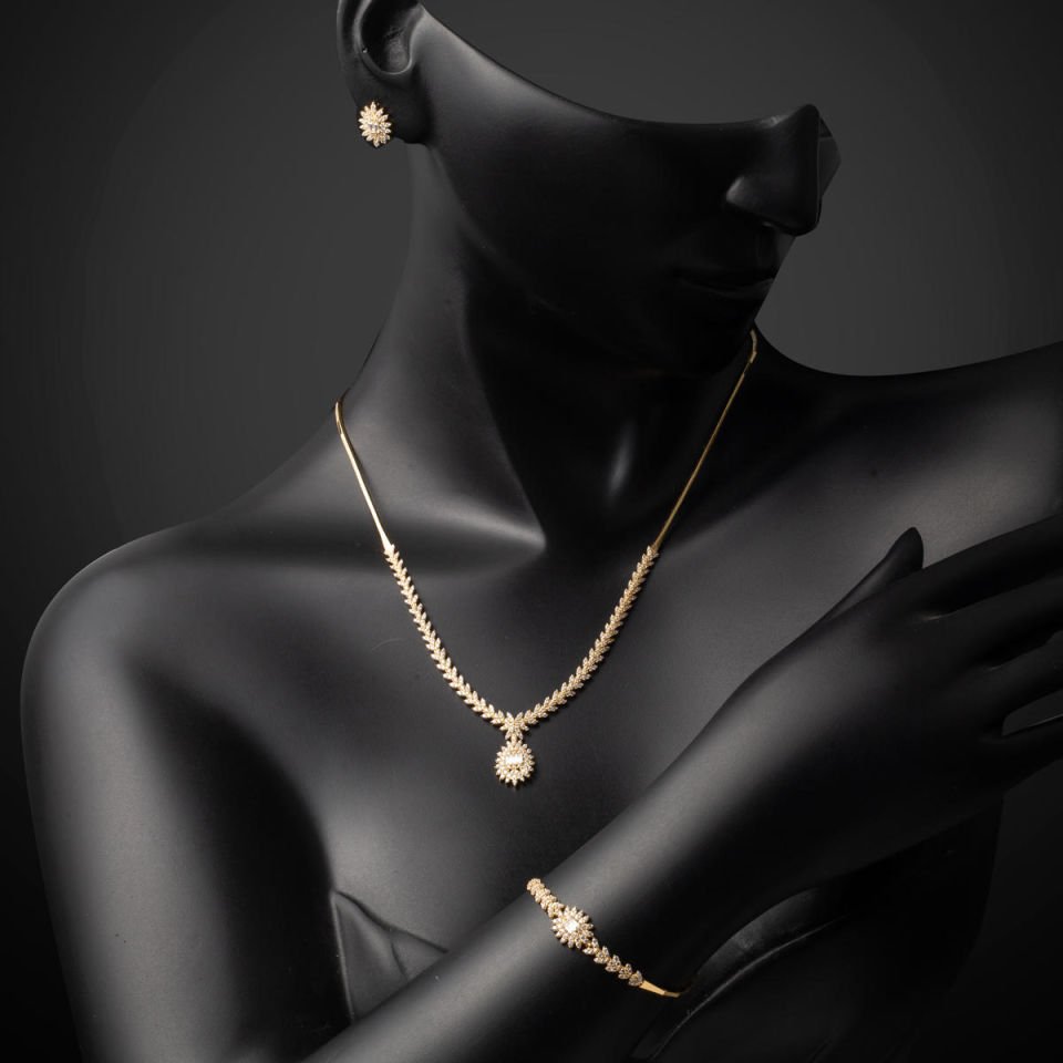 Güneş 14 Ayar Altın Set Takımı ｜ Bilezikci Taşlı Takı Setleri